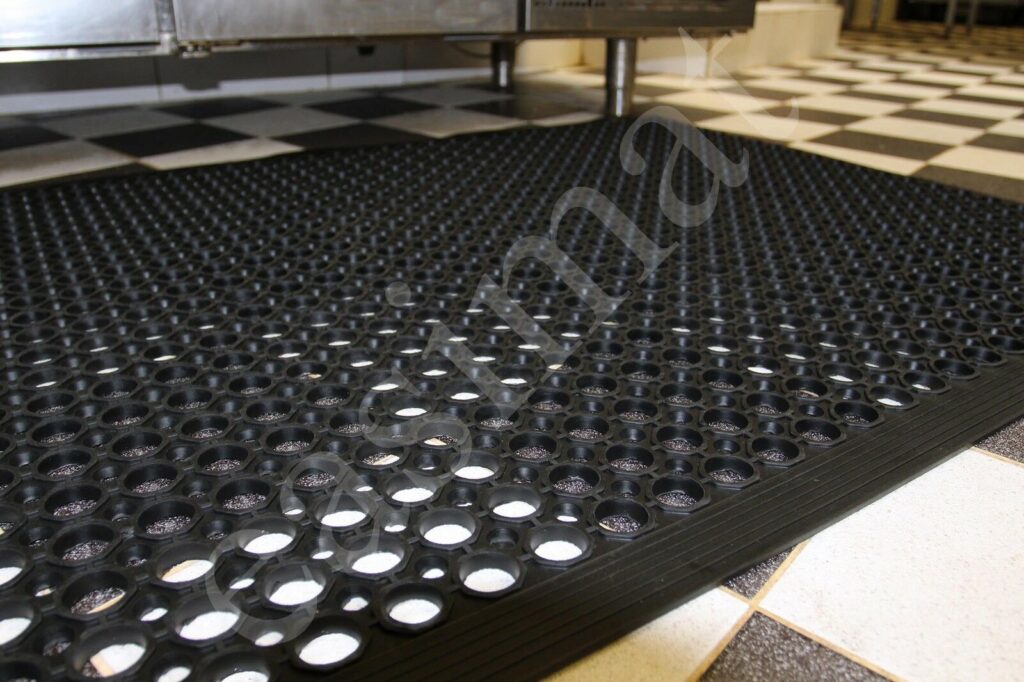 Industrial Rubber Mat with Holes 21514 - Actiasmat